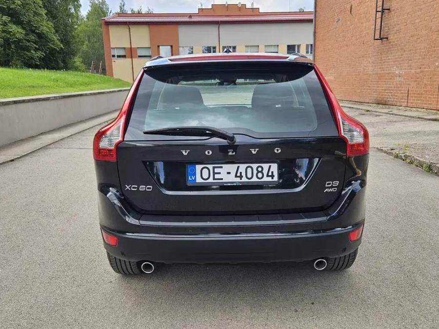 Melns Volvo XC60 2011 Jēkabpils, ar dzinēja tilpumu 2.40 L un nobraukumu 308 tūkst. km par 8400 €, foto 8 vietnē AUTOMOTO.COM.LV
