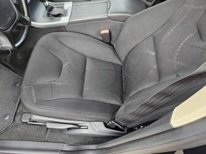 Melns Volvo XC60 2011 Jēkabpils, ar dzinēja tilpumu 2.40 L un nobraukumu 308 tūkst. km par 8400 €, foto 13 vietnē AUTOMOTO.COM.LV