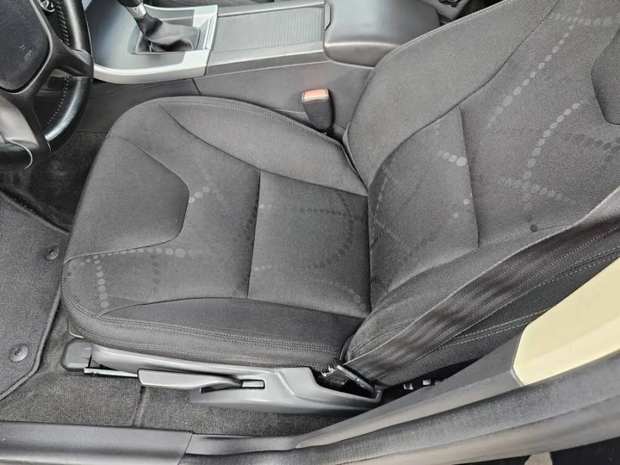 Melns Volvo XC60 2011 Jēkabpils, ar dzinēja tilpumu 2.40 L un nobraukumu 308 tūkst. km par 8400 €, foto 13 vietnē AUTOMOTO.COM.LV