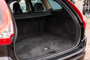 Melns Volvo XC60 2011 Rīga, ar dzinēja tilpumu 2.40 L un nobraukumu 222 tūkst. km par 10995 €, foto 7 vietnē AUTOMOTO.COM.LV