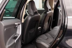 Melns Volvo XC60 2011 Rīga, ar dzinēja tilpumu 2.40 L un nobraukumu 222 tūkst. km par 10995 €, foto 10 vietnē AUTOMOTO.COM.LV