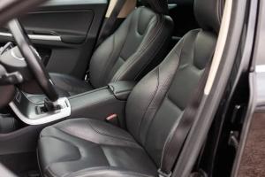 Melns Volvo XC60 2011 Rīga, ar dzinēja tilpumu 2.40 L un nobraukumu 222 tūkst. km par 10995 €, foto 19 vietnē AUTOMOTO.COM.LV
