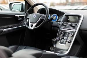 Melns Volvo XC60 2011 Rīga, ar dzinēja tilpumu 2.40 L un nobraukumu 222 tūkst. km par 10995 €, foto 20 vietnē AUTOMOTO.COM.LV