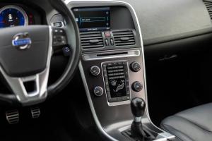 Melns Volvo XC60 2011 Rīga, ar dzinēja tilpumu 2.40 L un nobraukumu 222 tūkst. km par 10995 €, foto 24 vietnē AUTOMOTO.COM.LV