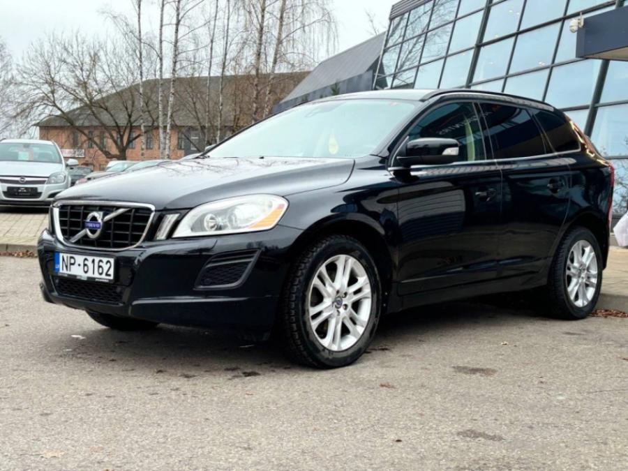 Black Volvo XC60 2011 in Riga, with an engine capacity of 2.40 L and mileage of 266 thousand km for 9399 €, photo 12 on AUTOMOTO.COM.LV