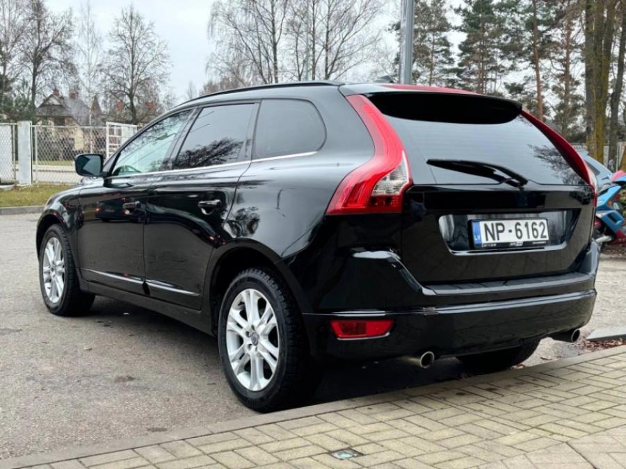 Black Volvo XC60 2011 in Riga, with an engine capacity of 2.40 L and mileage of 266 thousand km for 9399 €, photo 13 on AUTOMOTO.COM.LV