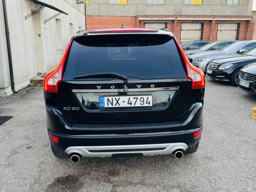 Melns Volvo XC60 2011 Rīga, ar dzinēja tilpumu 2.40 L un nobraukumu 266 tūkst. km par 10900 €, foto 14 vietnē AUTOMOTO.COM.LV