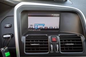 Black Volvo XC60 2011 in Riga, with an engine capacity of 2.40 L and mileage of 245 thousand km for 9790 €, photo 22 on AUTOMOTO.COM.LV