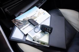 Black Volvo XC60 2011 in Riga, with an engine capacity of 2.40 L and mileage of 245 thousand km for 9790 €, photo 27 on AUTOMOTO.COM.LV