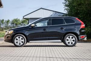 Black Volvo XC60 2011 in Riga, with an engine capacity of 2.40 L and mileage of 245 thousand km for 9790 €, photo 31 on AUTOMOTO.COM.LV