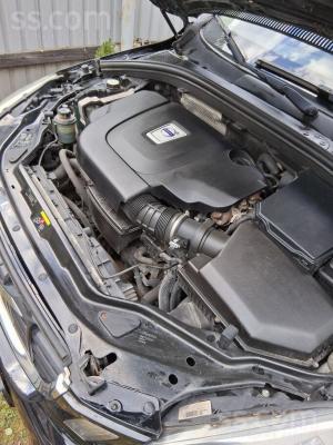 Black Volvo XC60 2011 in Rezekne, with an engine capacity of 2.00 L and mileage of 337 thousand km for 5900 €, photo 11 on AUTOMOTO.COM.LV