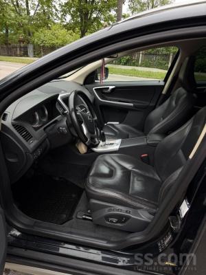 Melns Volvo XC60 2011 Rīga, ar dzinēja tilpumu 2.40 L un nobraukumu 226 tūkst. km par 9800 €, foto 6 vietnē AUTOMOTO.COM.LV