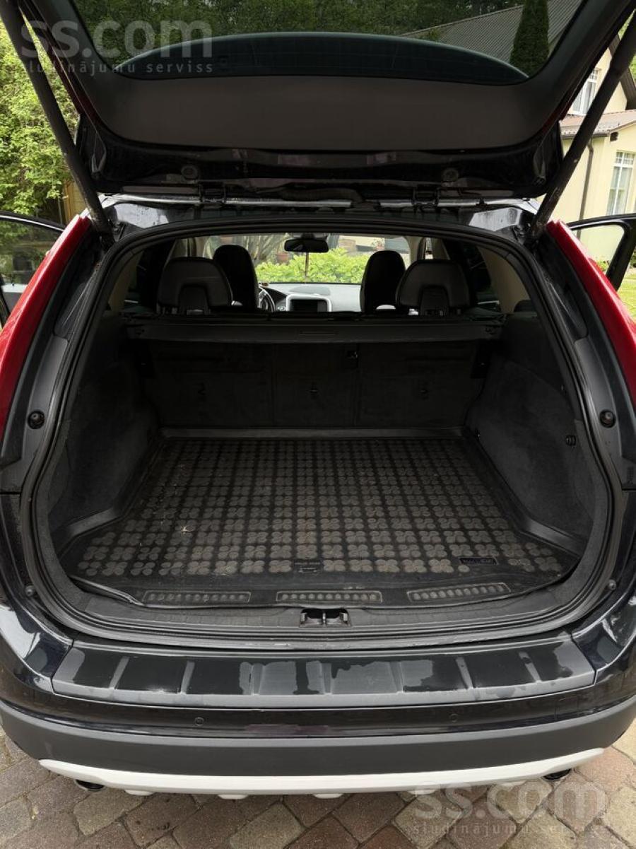 Melns Volvo XC60 2011 Rīga, ar dzinēja tilpumu 2.40 L un nobraukumu 226 tūkst. km par 9800 €, foto 10 vietnē AUTOMOTO.COM.LV