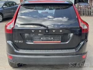 Melns Volvo XC60 2011 Rīga, ar dzinēja tilpumu 2.00 L un nobraukumu 207 tūkst. km par 7950 €, foto 9 vietnē AUTOMOTO.COM.LV