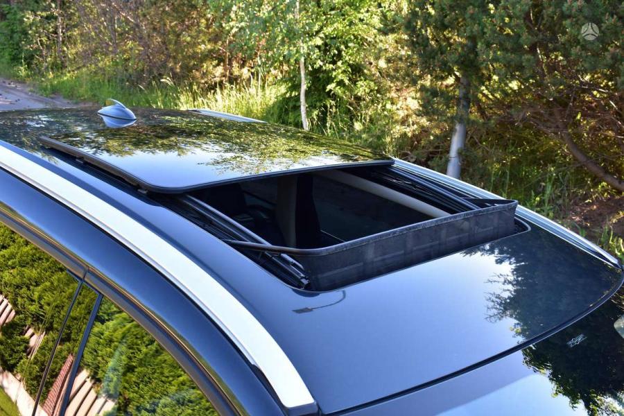 Melns Volvo XC60 2011 Viļņa, ar dzinēja tilpumu 2.40 L un nobraukumu 279 tūkst. km par 12000 €, foto 12 vietnē AUTOMOTO.COM.LV