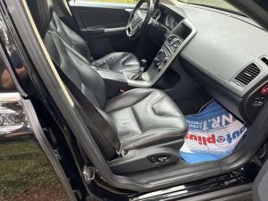 Black Volvo XC60 2011 in Vilnius, with an engine capacity of 1.98 L and mileage of 293 thousand km for 8900 €, photo 14 on AUTOMOTO.COM.LV