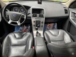 Black Volvo XC60 2011 in Vilnius, with an engine capacity of 1.98 L and mileage of 293 thousand km for 8900 €, photo 15 on AUTOMOTO.COM.LV