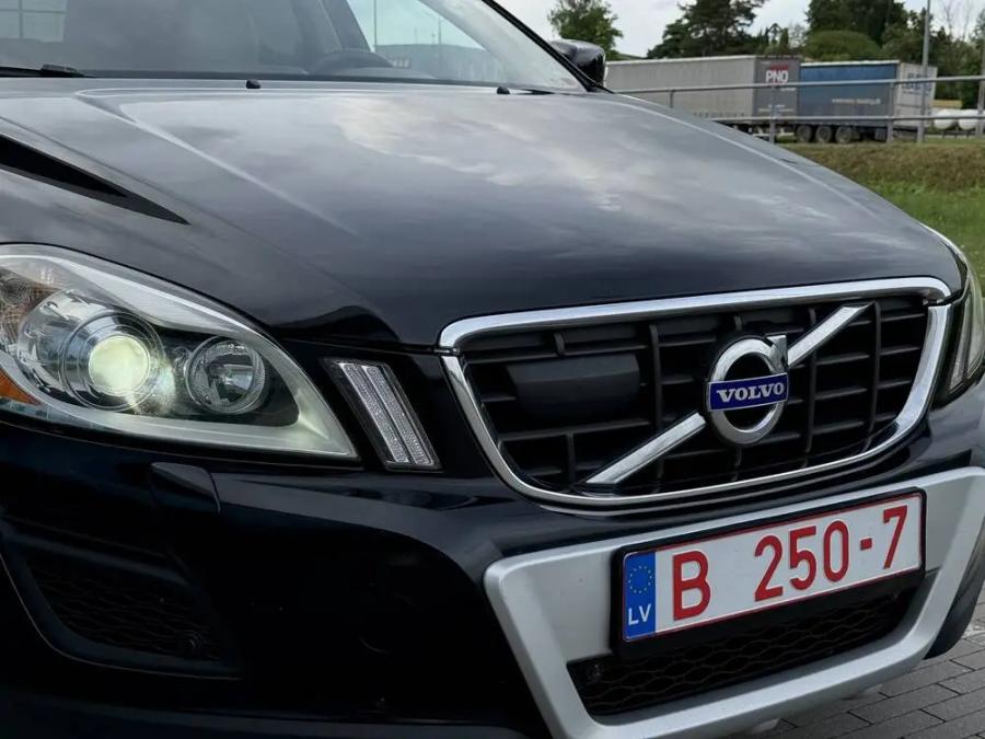 Melns Volvo XC60 2011 Rēzekne, ar dzinēja tilpumu 2.40 L un nobraukumu 267 tūkst. km par 7990 €, foto 8 vietnē AUTOMOTO.COM.LV