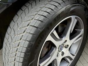 Melns Volvo XC60 2011 Rēzekne, ar dzinēja tilpumu 2.40 L un nobraukumu 267 tūkst. km par 7990 €, foto 10 vietnē AUTOMOTO.COM.LV