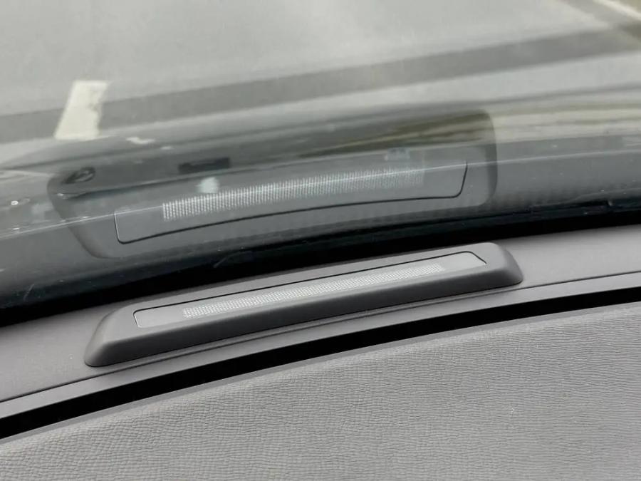 Melns Volvo XC60 2011 Rēzekne, ar dzinēja tilpumu 2.40 L un nobraukumu 267 tūkst. km par 7990 €, foto 28 vietnē AUTOMOTO.COM.LV