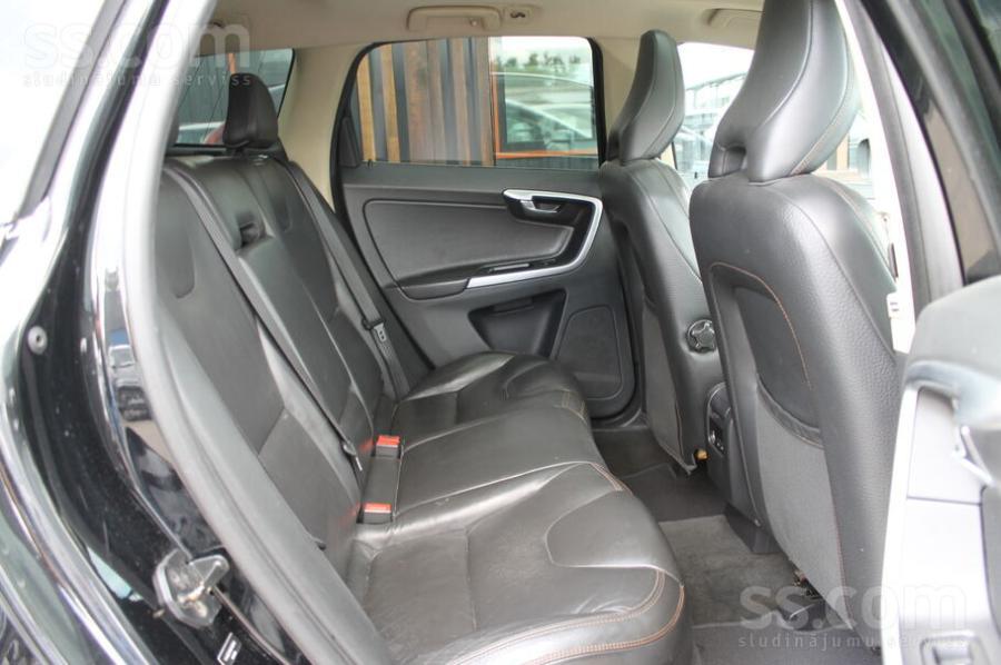 Melns Volvo XC60 2011 Rīga, ar dzinēja tilpumu 3.00 L un nobraukumu 0 tūkst. km par 6290 €, foto 15 vietnē AUTOMOTO.COM.LV