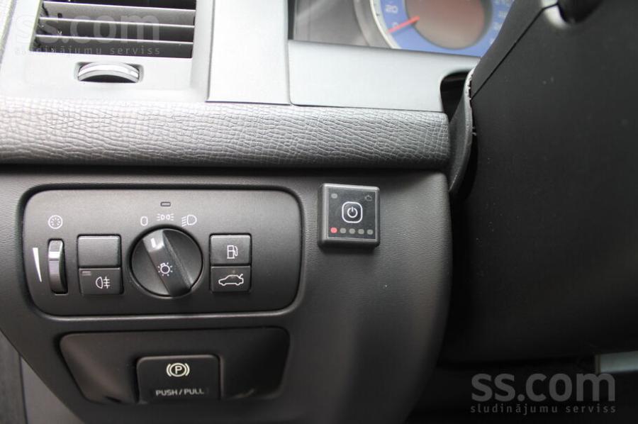 Melns Volvo XC60 2011 Rīga, ar dzinēja tilpumu 3.00 L un nobraukumu 0 tūkst. km par 6290 €, foto 20 vietnē AUTOMOTO.COM.LV