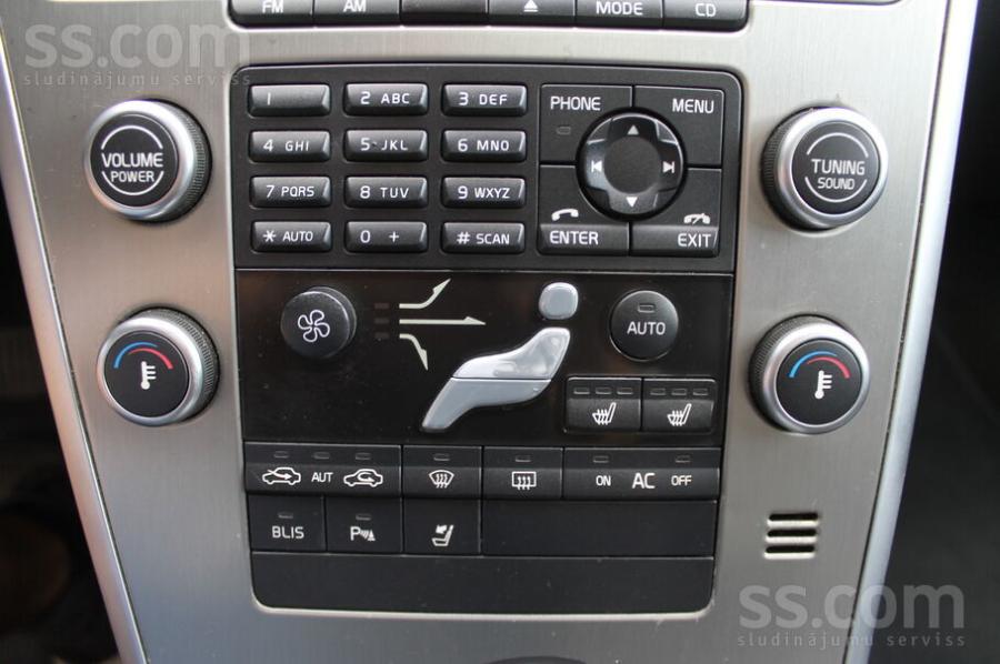 Melns Volvo XC60 2011 Rīga, ar dzinēja tilpumu 3.00 L un nobraukumu 0 tūkst. km par 6290 €, foto 21 vietnē AUTOMOTO.COM.LV