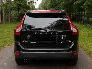 Black Volvo XC60 2011 in Vilnius, with an engine capacity of 1.98 L and mileage of 293 thousand km for 7400 €, photo 8 on AUTOMOTO.COM.LV