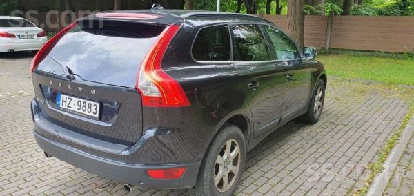 Melns Volvo XC60 2011 Rīga, ar dzinēja tilpumu 2.40 L un nobraukumu 249 tūkst. km par 8500 €, foto 3 vietnē AUTOMOTO.COM.LV