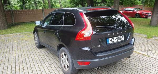Melns Volvo XC60 2011 Rīga, ar dzinēja tilpumu 2.40 L un nobraukumu 249 tūkst. km par 8500 €, foto 4 vietnē AUTOMOTO.COM.LV