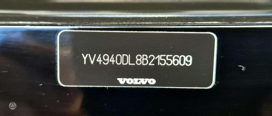 Black Volvo XC60 2011 in Siauliai, with an engine capacity of 3.20 L and mileage of 195 thousand km for 6900 €, photo 12 on AUTOMOTO.COM.LV