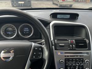 Melns Volvo XC60 2011 Jelgava, ar dzinēja tilpumu 2.00 L un nobraukumu 339 tūkst. km par 4600 €, foto 14 vietnē AUTOMOTO.COM.LV