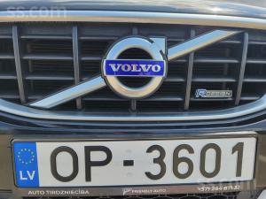 Black Volvo XC60 2011 in Jelgava, with an engine capacity of 2.40 L and mileage of 255 thousand km for 9990 €, photo 32 on AUTOMOTO.COM.LV