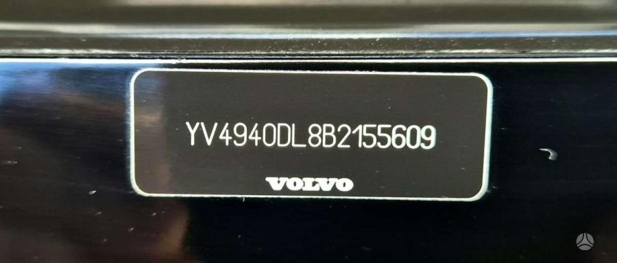 Melns Volvo XC60 2011 Šauļi, ar dzinēja tilpumu 3.20 L un nobraukumu 195 tūkst. km par 6700 €, foto 12 vietnē AUTOMOTO.COM.LV