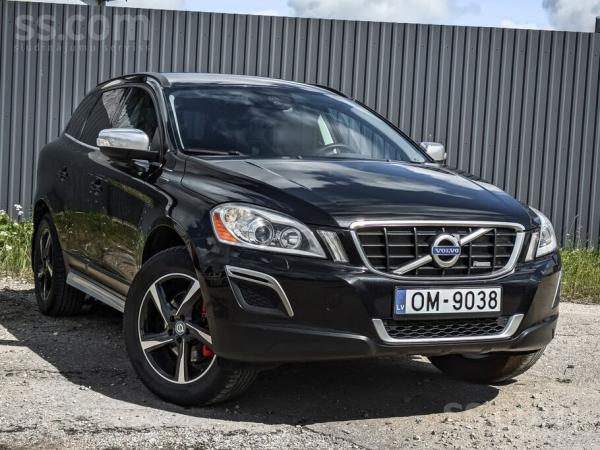 Melns Volvo XC60 2011 Tukums, ar dzinēja tilpumu 2.00 L un nobraukumu 314 tūkst. km par 7490 €, foto 1 vietnē AUTOMOTO.COM.LV