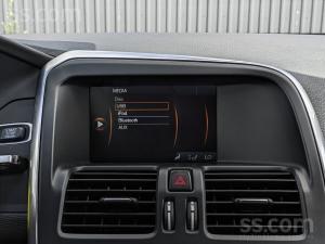 Black Volvo XC60 2011 in Tukums, with an engine capacity of 2.00 L and mileage of 314 thousand km for 7490 €, photo 13 on AUTOMOTO.COM.LV