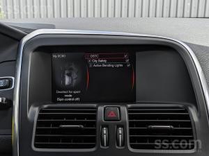 Black Volvo XC60 2011 in Tukums, with an engine capacity of 2.00 L and mileage of 314 thousand km for 7490 €, photo 15 on AUTOMOTO.COM.LV