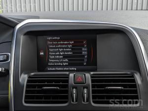 Black Volvo XC60 2011 in Tukums, with an engine capacity of 2.00 L and mileage of 314 thousand km for 7490 €, photo 16 on AUTOMOTO.COM.LV