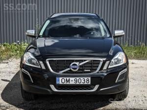 Black Volvo XC60 2011 in Tukums, with an engine capacity of 2.00 L and mileage of 314 thousand km for 7490 €, photo 21 on AUTOMOTO.COM.LV
