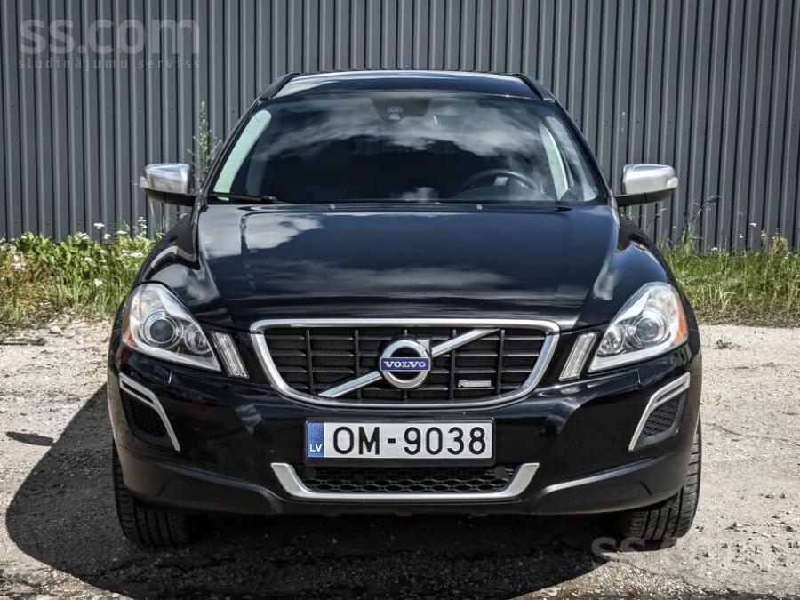 Black Volvo XC60 2011 in Tukums, with an engine capacity of 2.00 L and mileage of 314 thousand km for 7490 €, photo 21 on AUTOMOTO.COM.LV