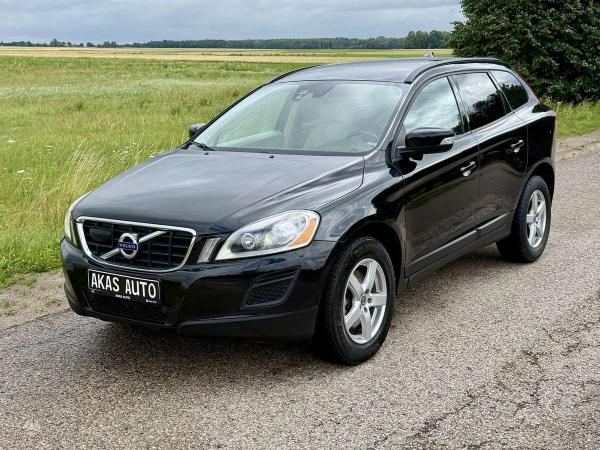 Black Volvo XC60 2011 in Siauliai, with an engine capacity of 1.98 L and mileage of 305 thousand km for 8000 €, photo 1 on AUTOMOTO.COM.LV