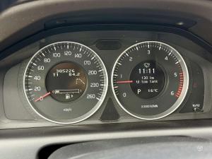Melns Volvo XC60 2011 Šauļi, ar dzinēja tilpumu 1.98 L un nobraukumu 305 tūkst. km par 8000 €, foto 13 vietnē AUTOMOTO.COM.LV