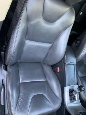 Melns Volvo XC60 2011 Viļņa, ar dzinēja tilpumu 2.40 L un nobraukumu 260 tūkst. km par 8500 €, foto 14 vietnē AUTOMOTO.COM.LV
