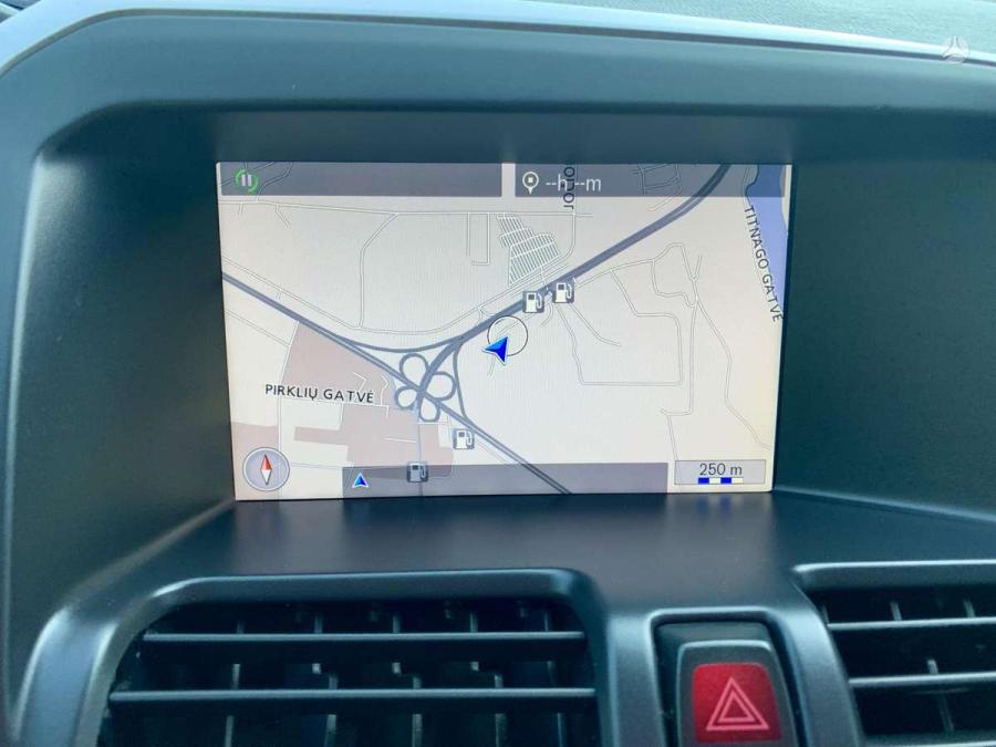 Melns Volvo XC60 2011 Viļņa, ar dzinēja tilpumu 2.40 L un nobraukumu 260 tūkst. km par 8500 €, foto 19 vietnē AUTOMOTO.COM.LV