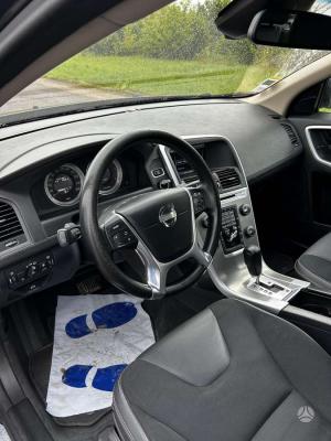 Melns Volvo XC60 2011 Panevēža, ar dzinēja tilpumu 2.40 L un nobraukumu 245 tūkst. km par 6900 €, foto 17 vietnē AUTOMOTO.COM.LV