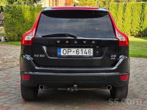 Black Volvo XC60 2011 in Riga, with an engine capacity of 2.40 L and mileage of 385 thousand km for 8950 €, photo 5 on AUTOMOTO.COM.LV