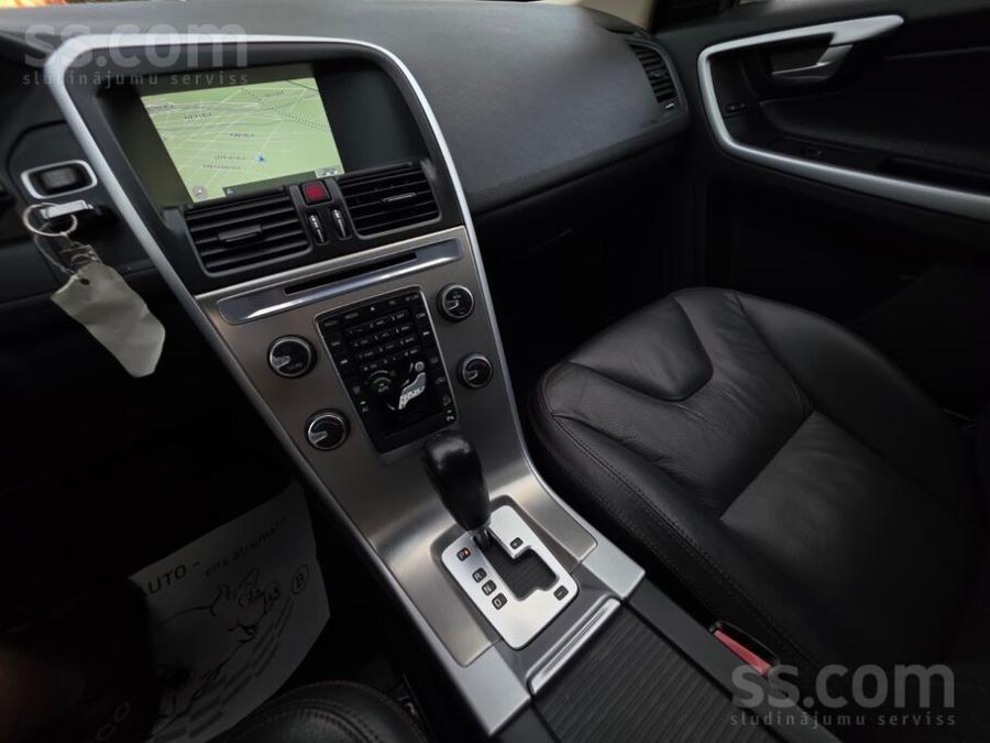 Black Volvo XC60 2011 in Riga, with an engine capacity of 2.40 L and mileage of 385 thousand km for 8950 €, photo 27 on AUTOMOTO.COM.LV