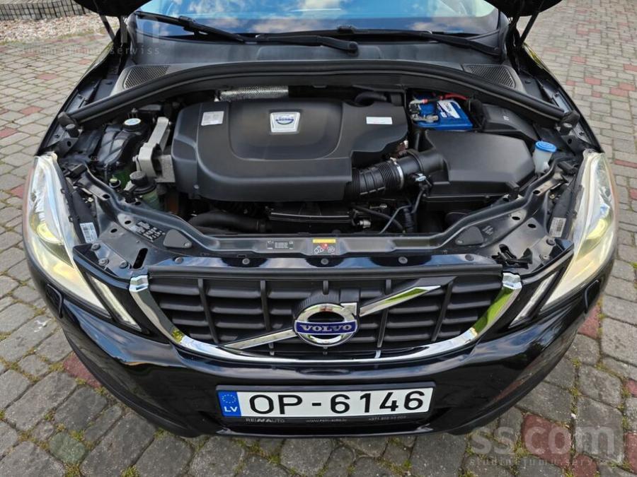 Black Volvo XC60 2011 in Riga, with an engine capacity of 2.40 L and mileage of 385 thousand km for 8950 €, photo 31 on AUTOMOTO.COM.LV