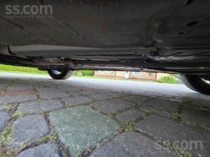 Black Volvo XC60 2011 in Riga, with an engine capacity of 2.40 L and mileage of 385 thousand km for 8950 €, photo 33 on AUTOMOTO.COM.LV