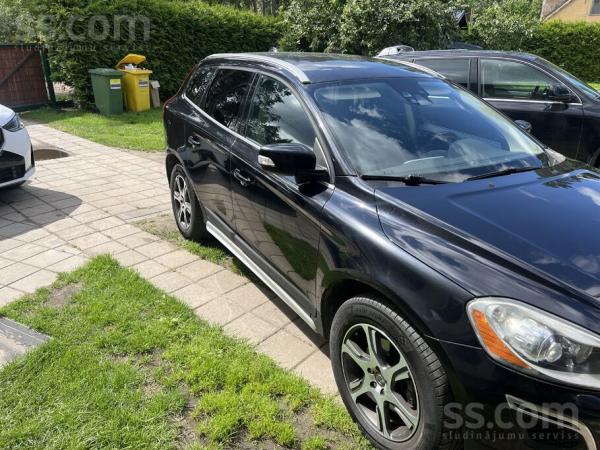 Melns Volvo XC60 2011 Rīga, ar dzinēja tilpumu 2.40 L un nobraukumu 329 tūkst. km par 11500 €, foto 7 vietnē AUTOMOTO.COM.LV